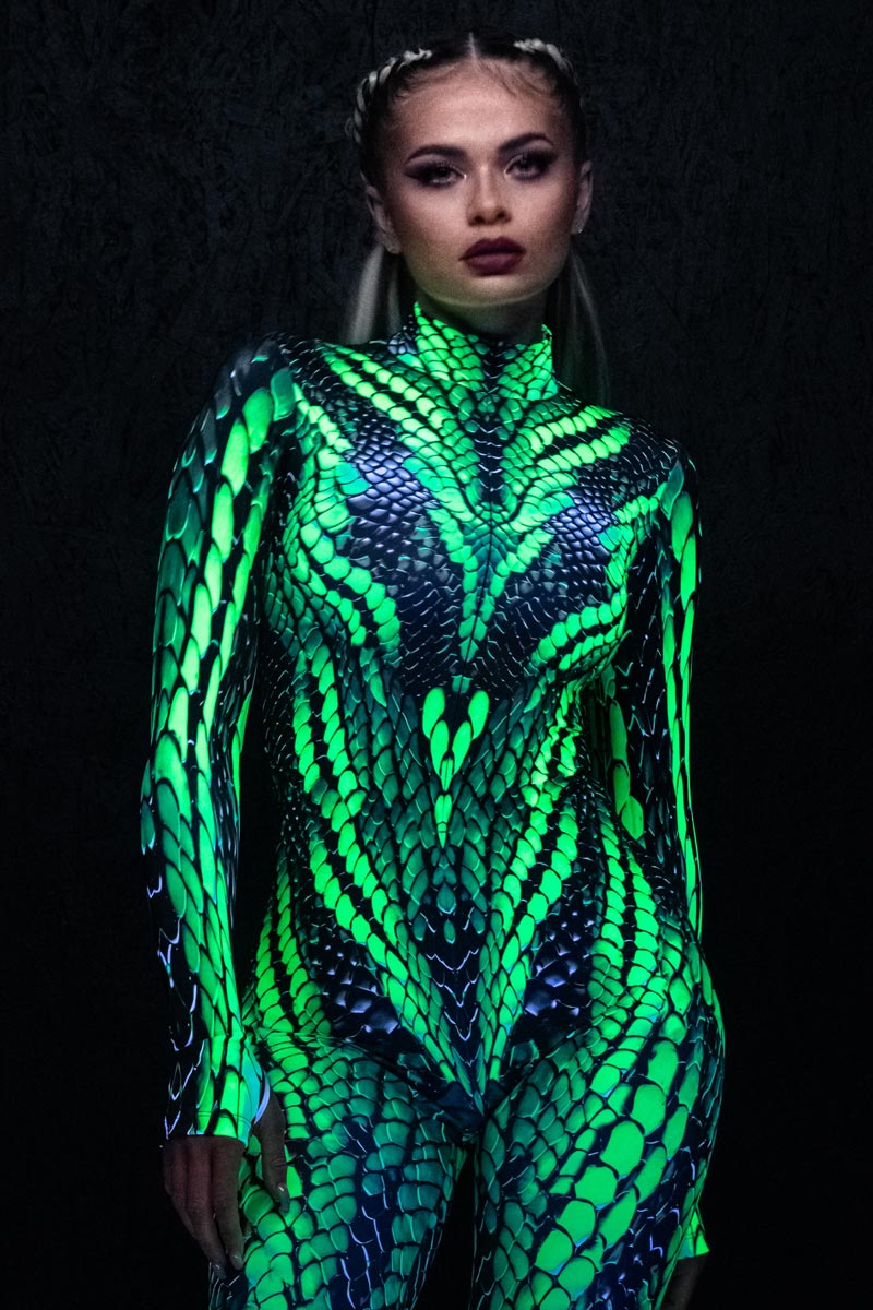 Green Electric Viper Halloween Costume for Women | Devil Walking